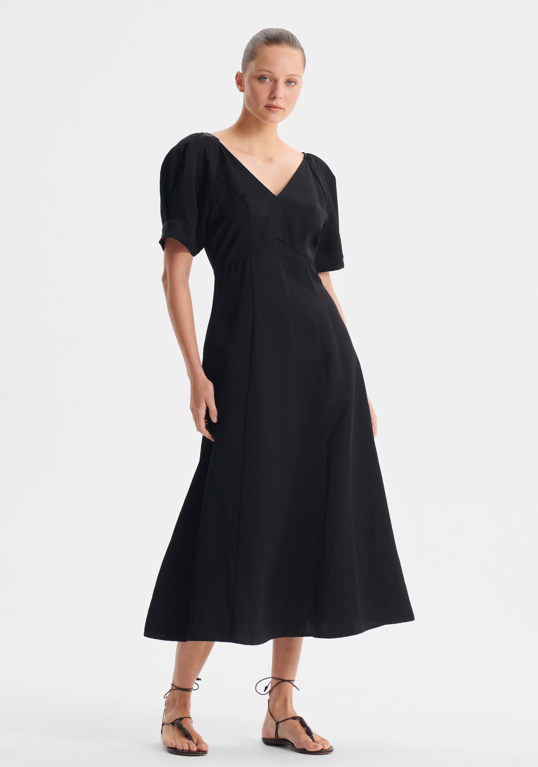 Sienna Midi Dress_Black – Morrison