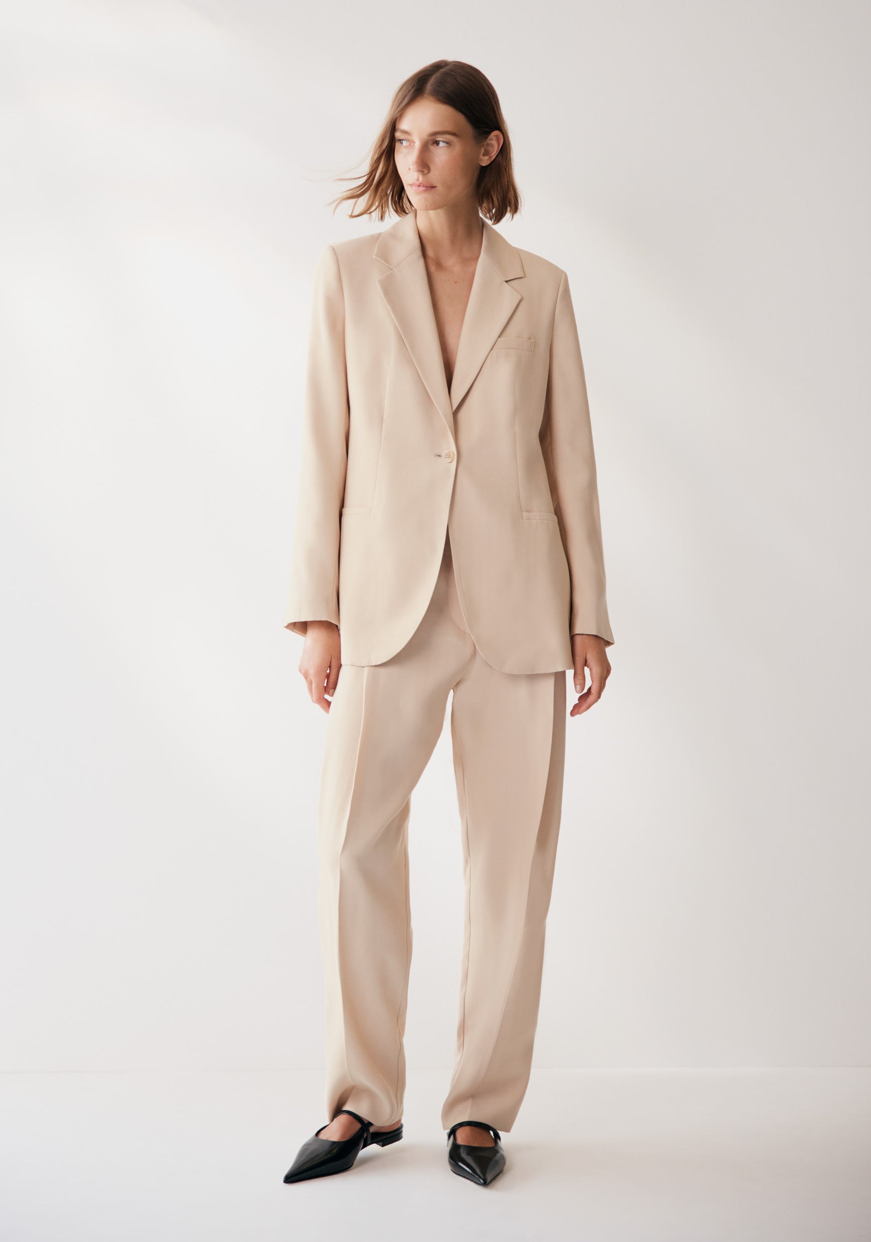 Simone Pant Almond – Morrison